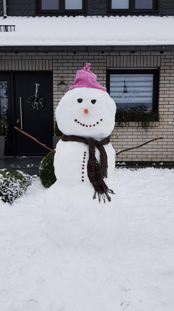Wettbewerb der 5. Klassen: „Wer baut den schönsten Schneemann ...